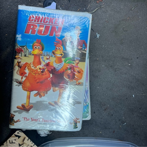 Media | New Sealed Chicken Run Vhs 200 Clamshell | Poshmark